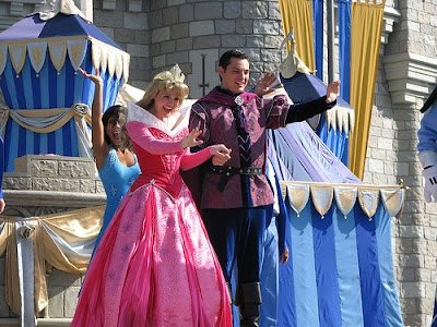 Μαθήματα savoir vivre για πριγκίπισσες - Aspa Online