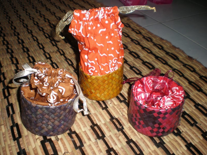 anyaman: anyaman mengkuang