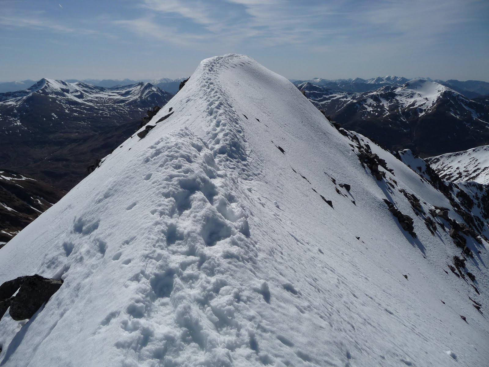TARMACHAN MOUNTAINEERING: CMD ARETE BEN NEVIS-ALPINE WEATHER, AGAIN!
