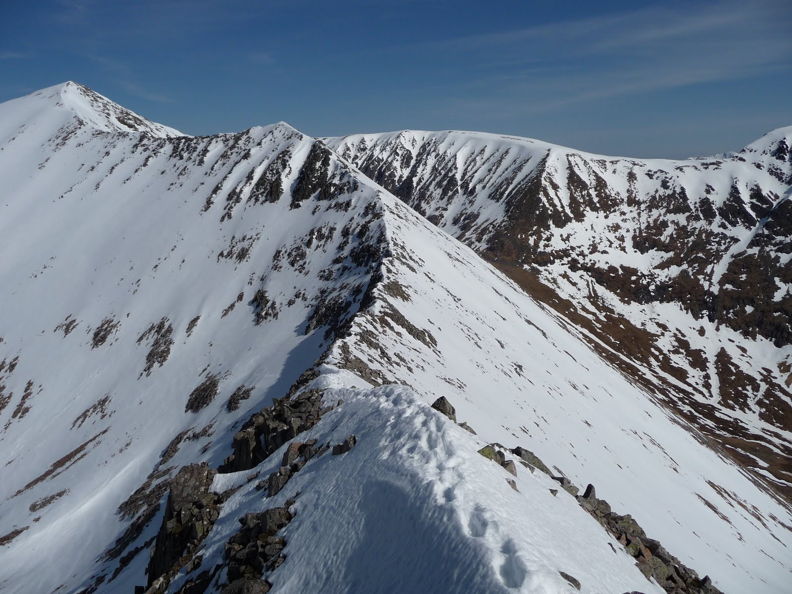 TARMACHAN MOUNTAINEERING: CMD ARETE BEN NEVIS-ALPINE WEATHER, AGAIN!