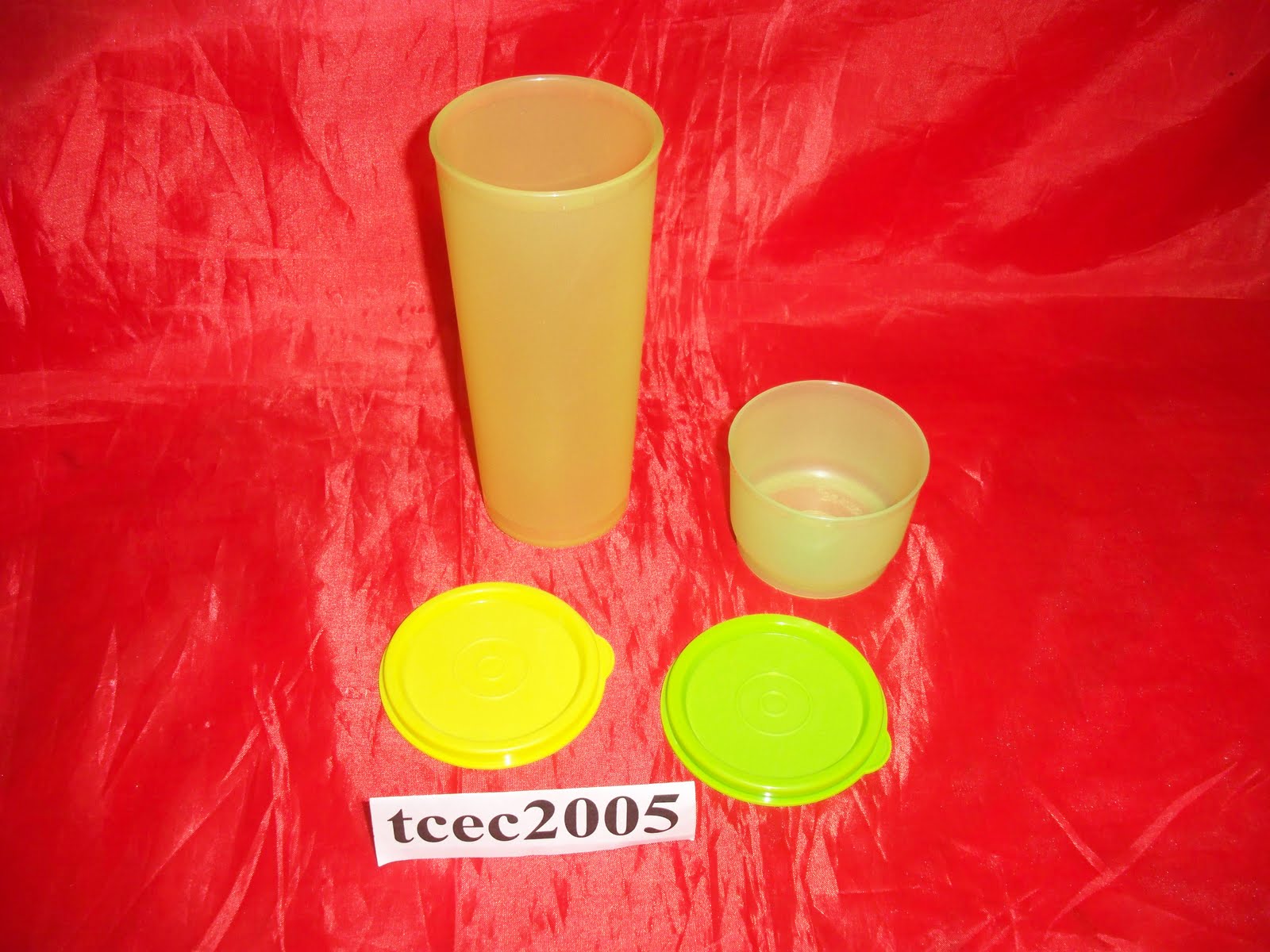 Simply Tupperwares: NEW TUPPERWARE SNACK CUPS AND TUMBLERS SET