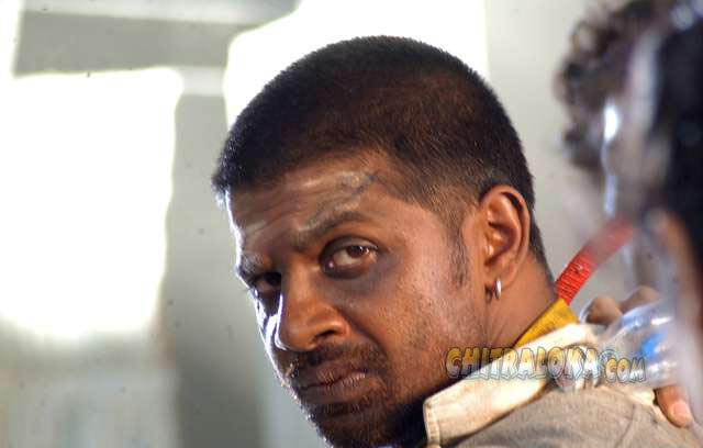 GOLDEN STAR GANESH: Kari Chirathe Kannada Movie.Video Songs.images ...