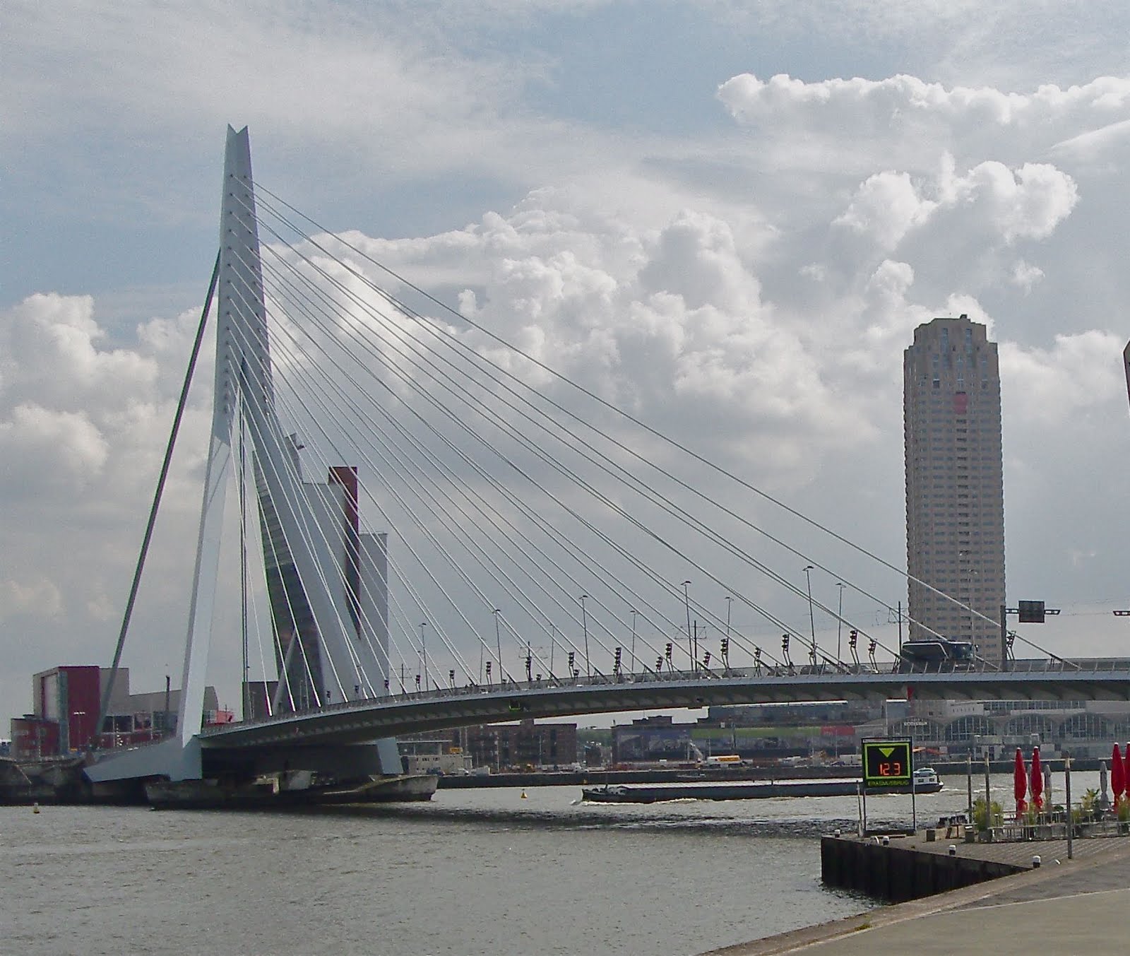 The Red Electric: 9/19/10 - 9/26/10