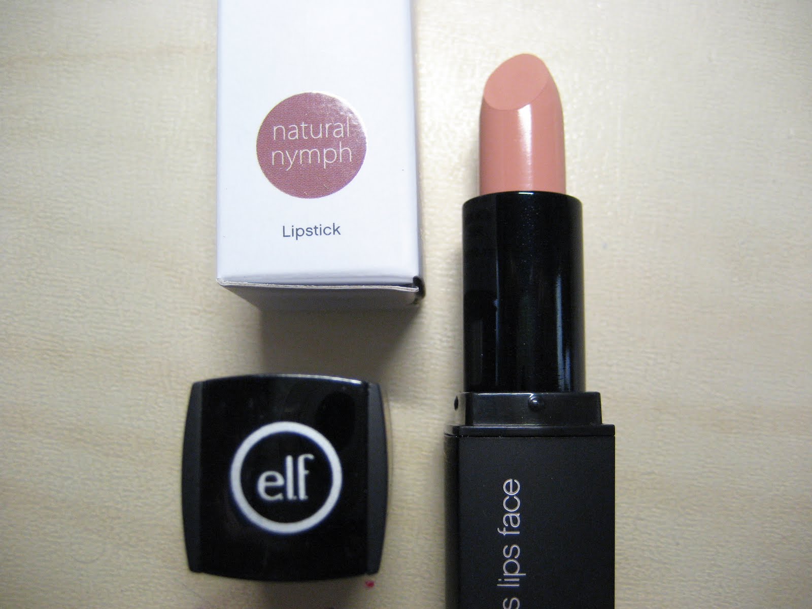 Beauty And The City: Labiales minerales de e.l.f. - una buena compra