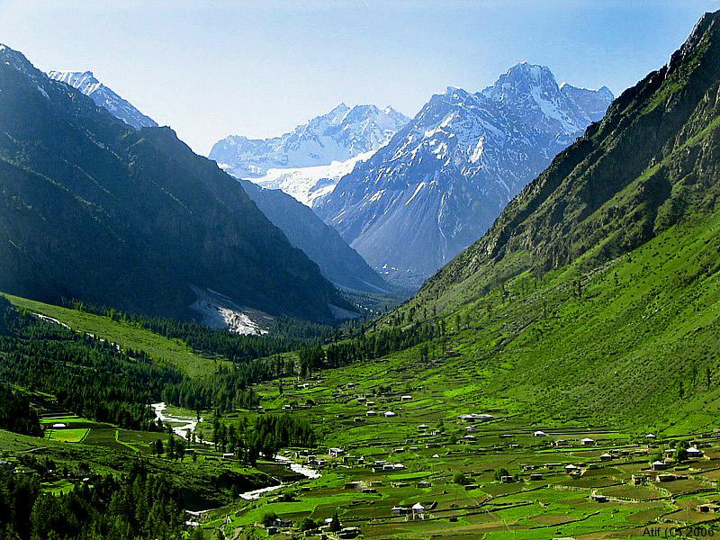 Pakistan Travel Network: Beautiful Valley in Broghil Pass