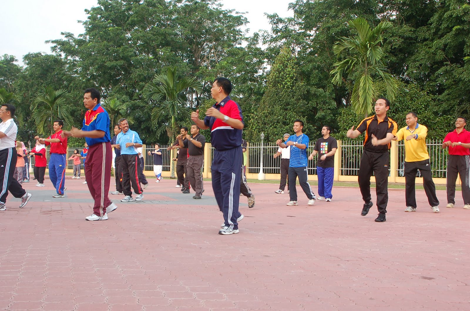 Ikhlas Selalu * ~: ~ Senamrobik IPPM ~