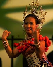 GEMALA KENCANA RIAM: Tarian Etnik 1 : Ngajat Iban