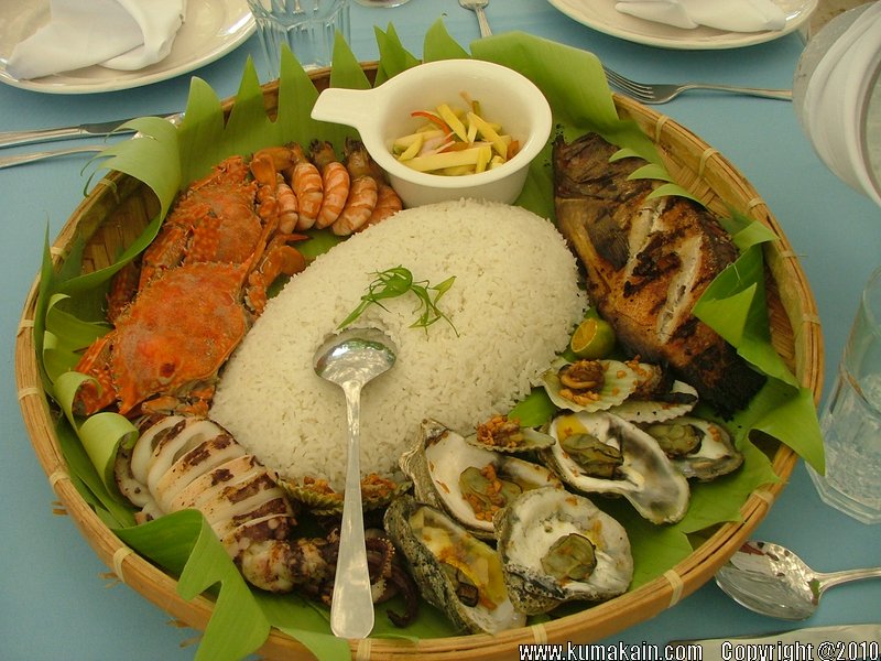 Bilao Full of Seafood - The DJ who's not a DeeJay