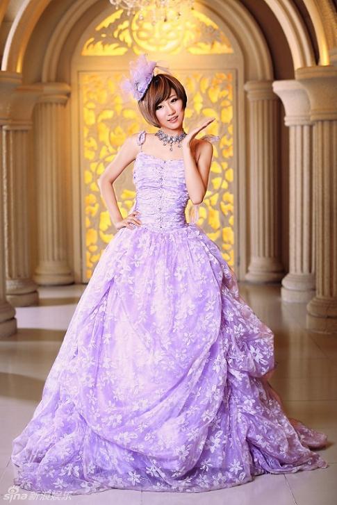 chinacute: Lotte Girls Become “Disney Pricesses”
