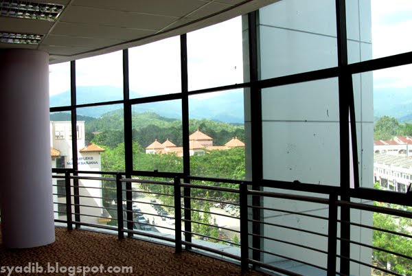 Other Thoughts: Bangunan e-Learning UPSI