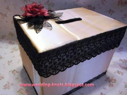 Wedding Knots: Ang Pao Box Champagne Satin with Black Lace - AP10