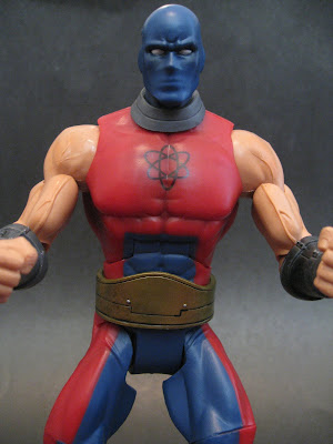 Action Toy Review: DC Universe Classics - Atom Smasher