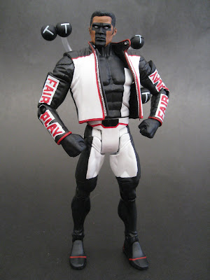 Action Toy Review: DC Universe Classics - Mr. Terrific