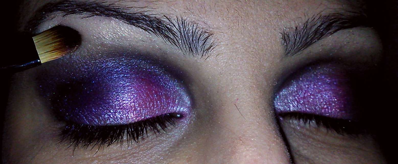 Alta Voltagem Girls: Olho Roxo