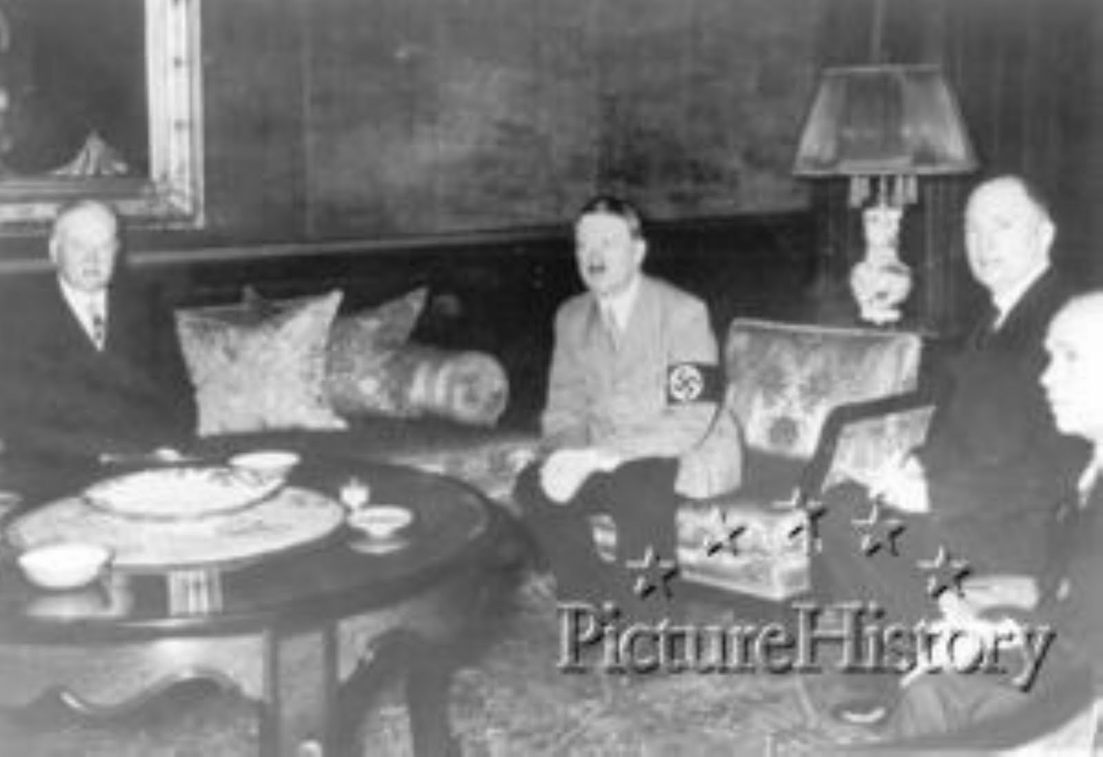 Never forget that GOPers were NAZI paid prostitutes | PoliticalJack.com