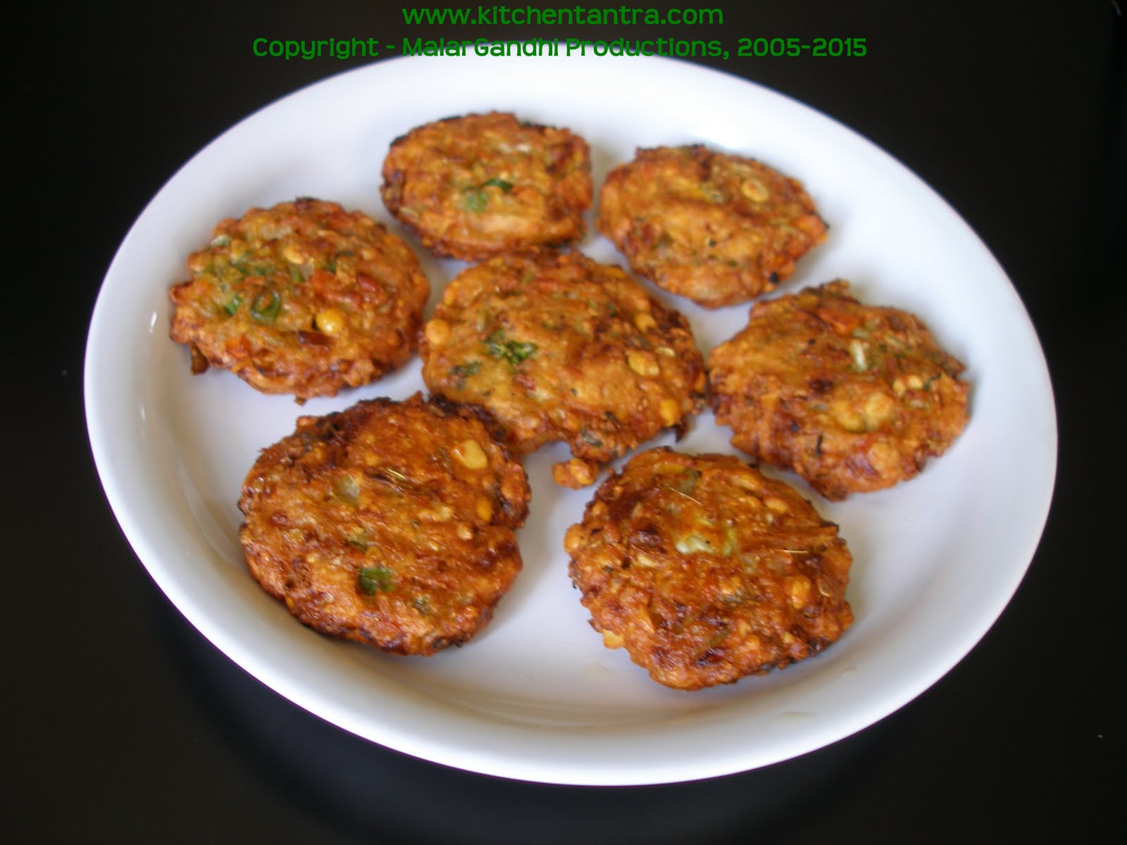 Mixed Vegetables Masal Vadai – Spicy Veg Fritters | Kitchen Tantra