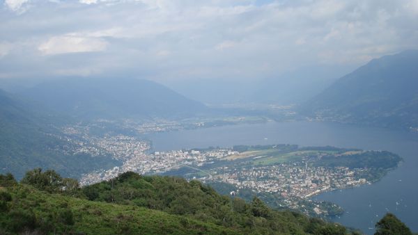 geolo.de | Some Spots of Earth Science Interest: Wanderung Straße Ronco ...