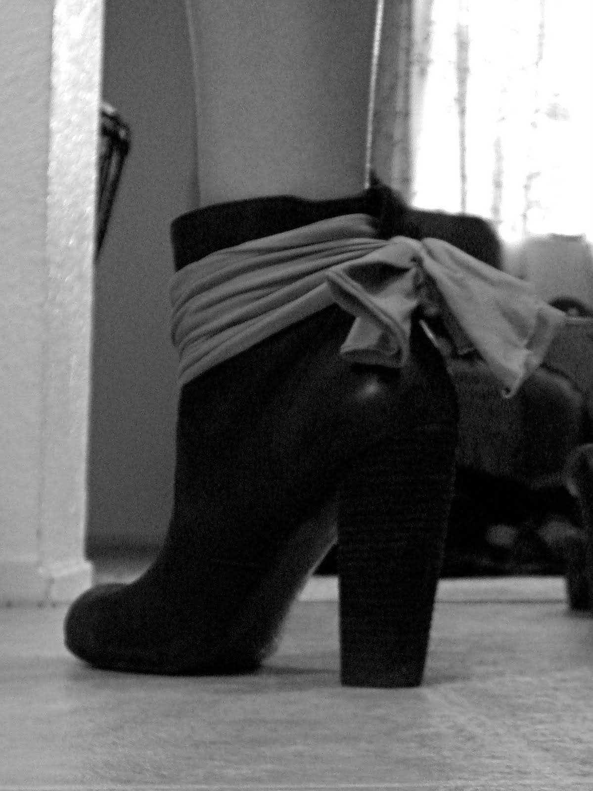 Evelesco: DIY Shoe Decor