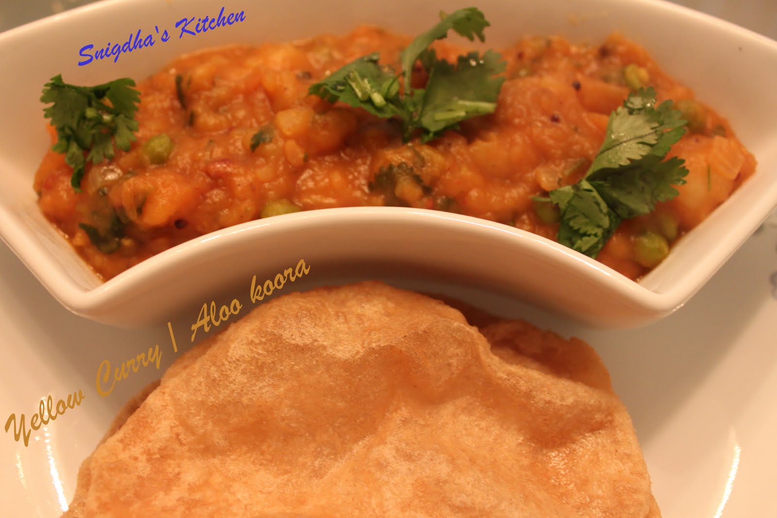 Snigdha's Kitchen: Yellow Curry for Poori / Poori Koora / Aloo Koora