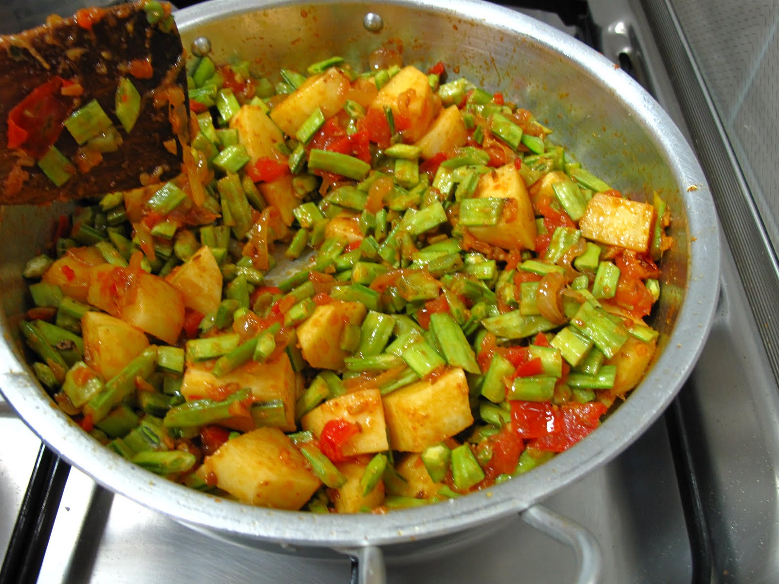 Gavarfali Ki Subji - Cluster Beans cooked in spices and tomato gravy ...