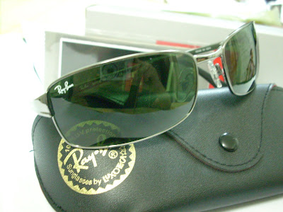 OPTICAL FRAME AND SUNGLASSESS: Rayban 3269