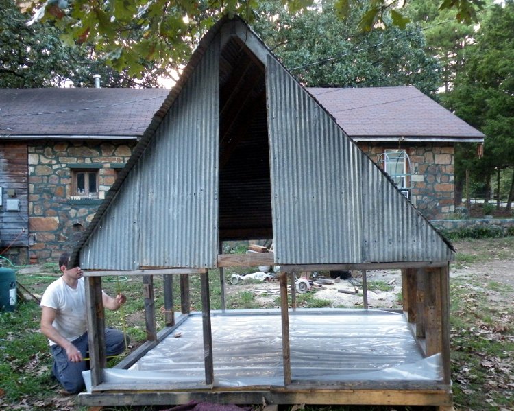 Living A Farmer's Life: Turkey Coop Is Finished!