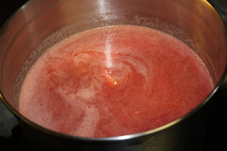 Jammin' Jammin' Strawberry Jammin' - The Hill Hangout