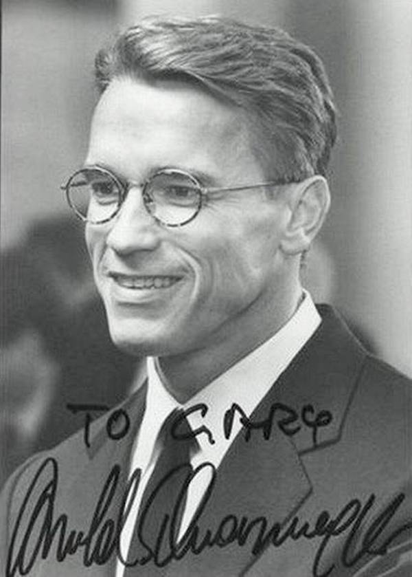 STR ADDA: Celebrity Autographs Pictures