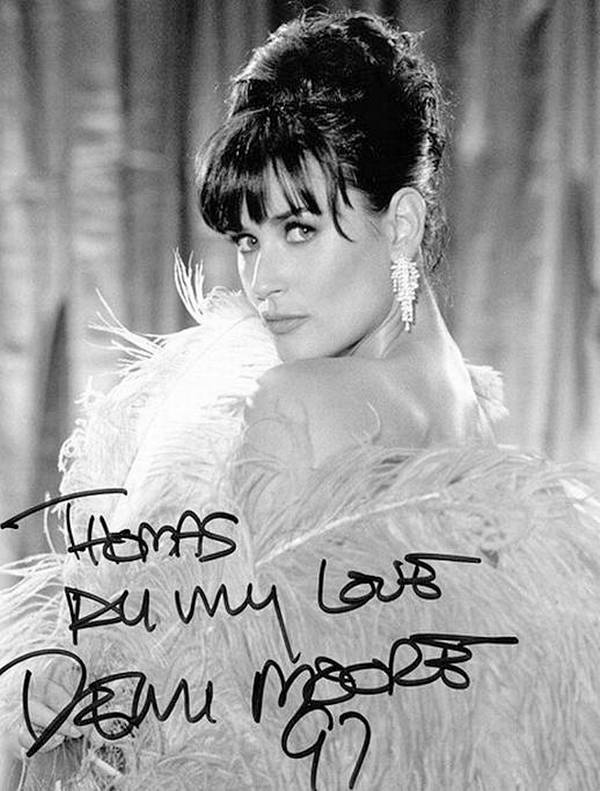 blog11: Celebrity Autographed Pictures