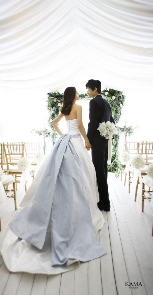 ALL- Kmusic ♬♪: Kim Sung Eun y Jung Jo Gook revelan fotos antes de su boda