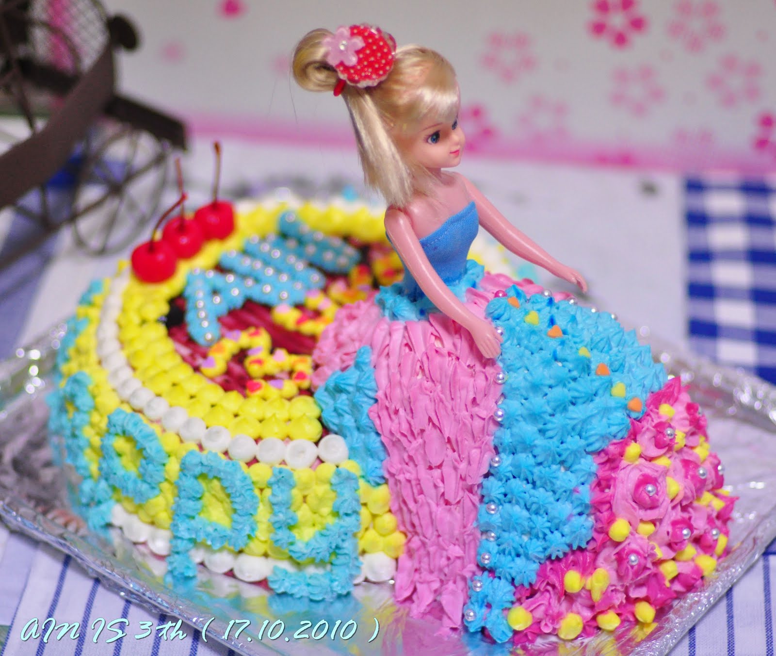 Princess Birthday Cakes......untuk kakak dan adik