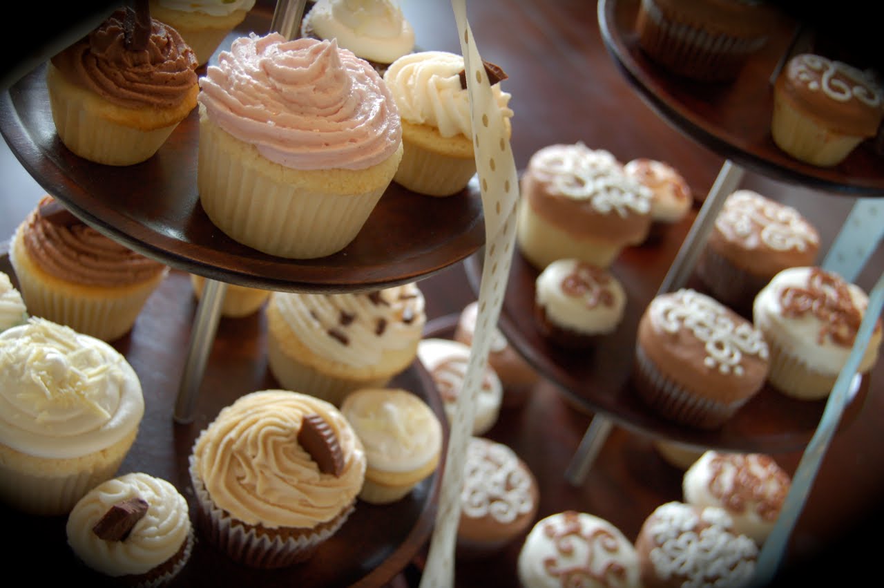 Have Your Cake & Read It Too: *Clarification for Vanilla Cupcake Recipe*