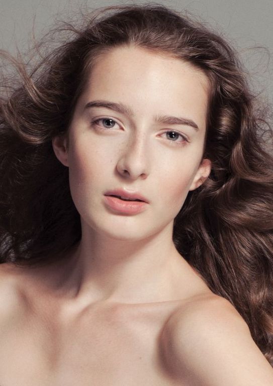 FRESH MODELS: Finalistky súťaže ELITE MODEL LOOK SLOVAKIA 2010