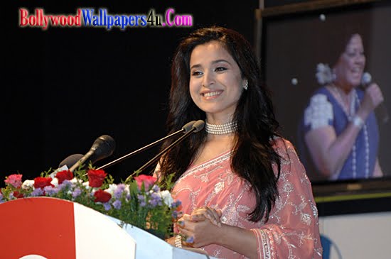 GIRL GIRL PICTURES: Simone Singh Wallpapers Biography