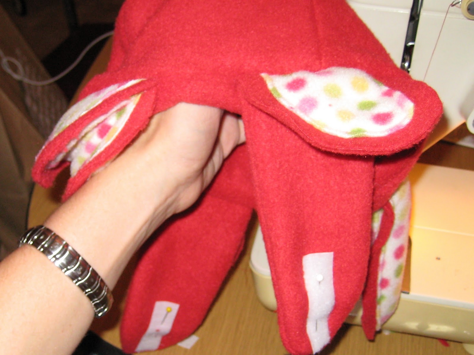 Lilybug Designs: Fish Hat Tutorial