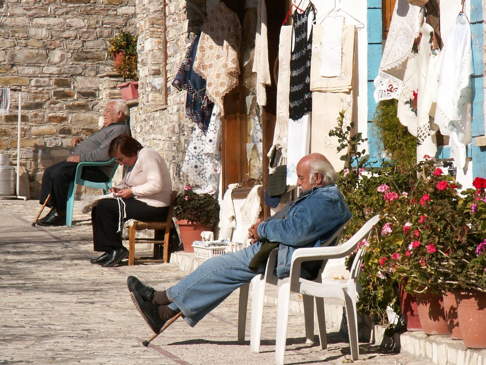 ΛΕΥΚΑΡΑ: Η ΖΩΗ ΣΤΑ ΛΕΥΚΑΡΑ