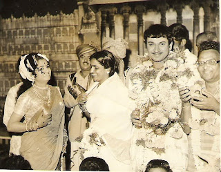 Ushachavanphotos: Usha Chavan