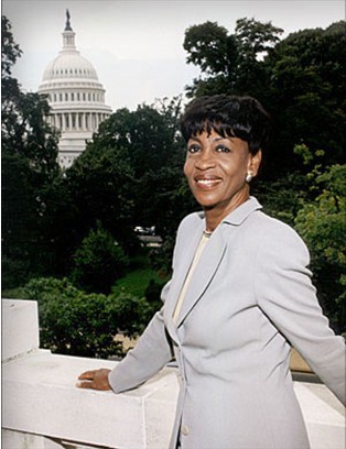 Women of a Certain Age: Say It Ain't So Maxine