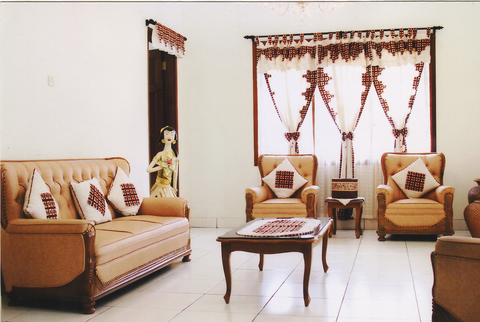 pernak-pernik Batik: BATIK INTERIOR