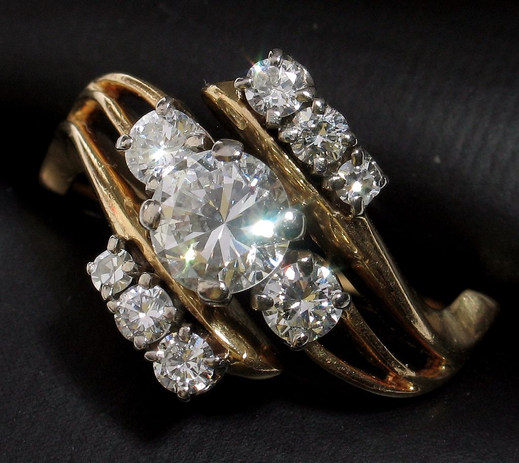 Diamond Jewelery Engagement Wedding Rings Earrings Fashion Designs Gem ...