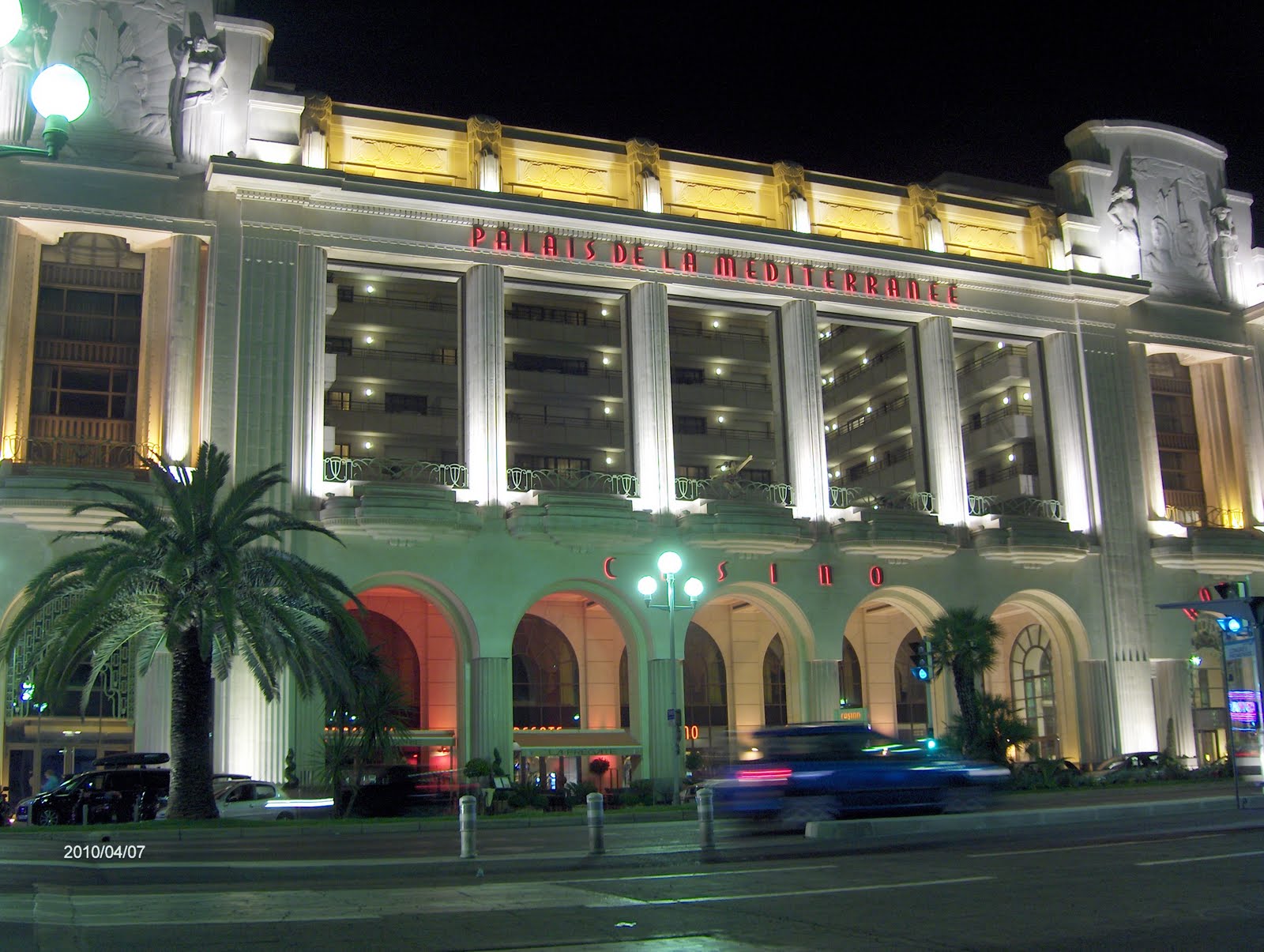 A nave do bom gosto: Palais de la Mediterranee....