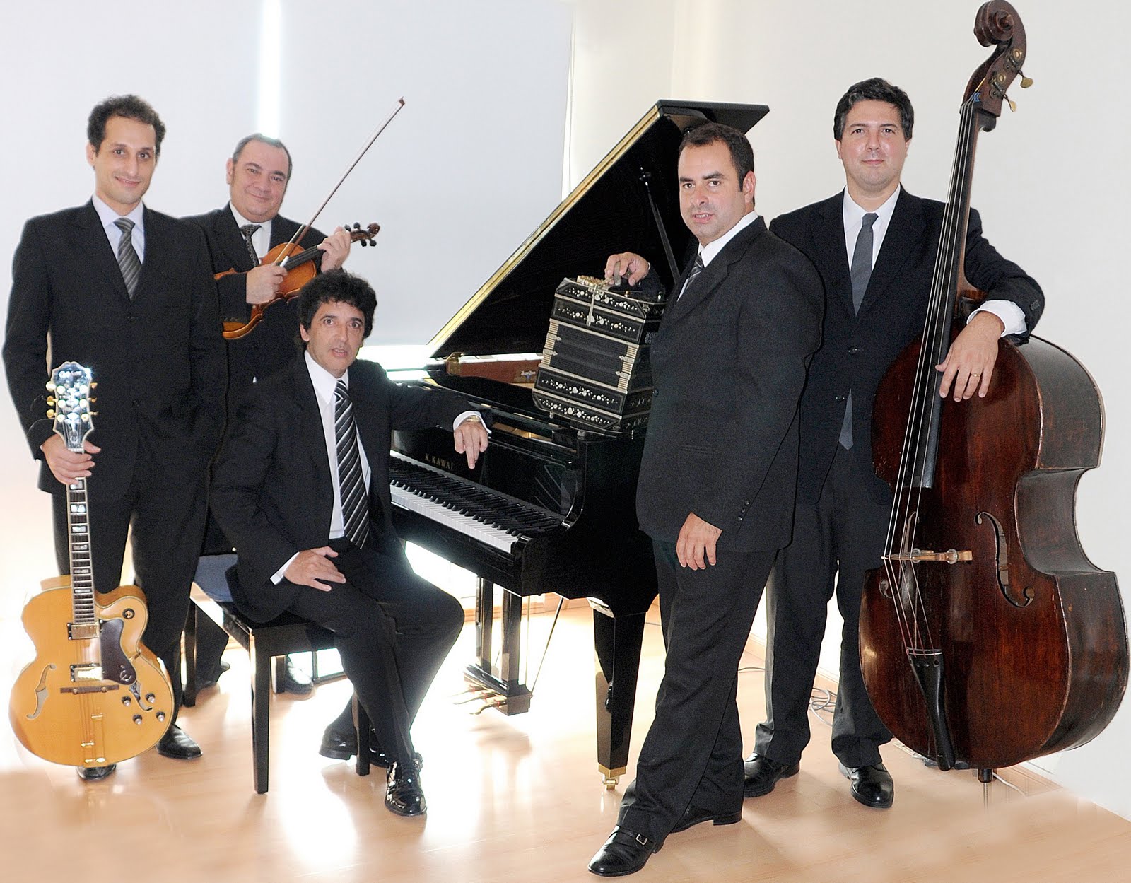 COSAS DE TANGO POR JUAN HOLENWEGER: CONCIERTO DEL QUINTETO REAL EN ...