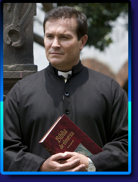 tlnovelas telev: Arturo Peniche de cura en "Cuando Me Enamoro"