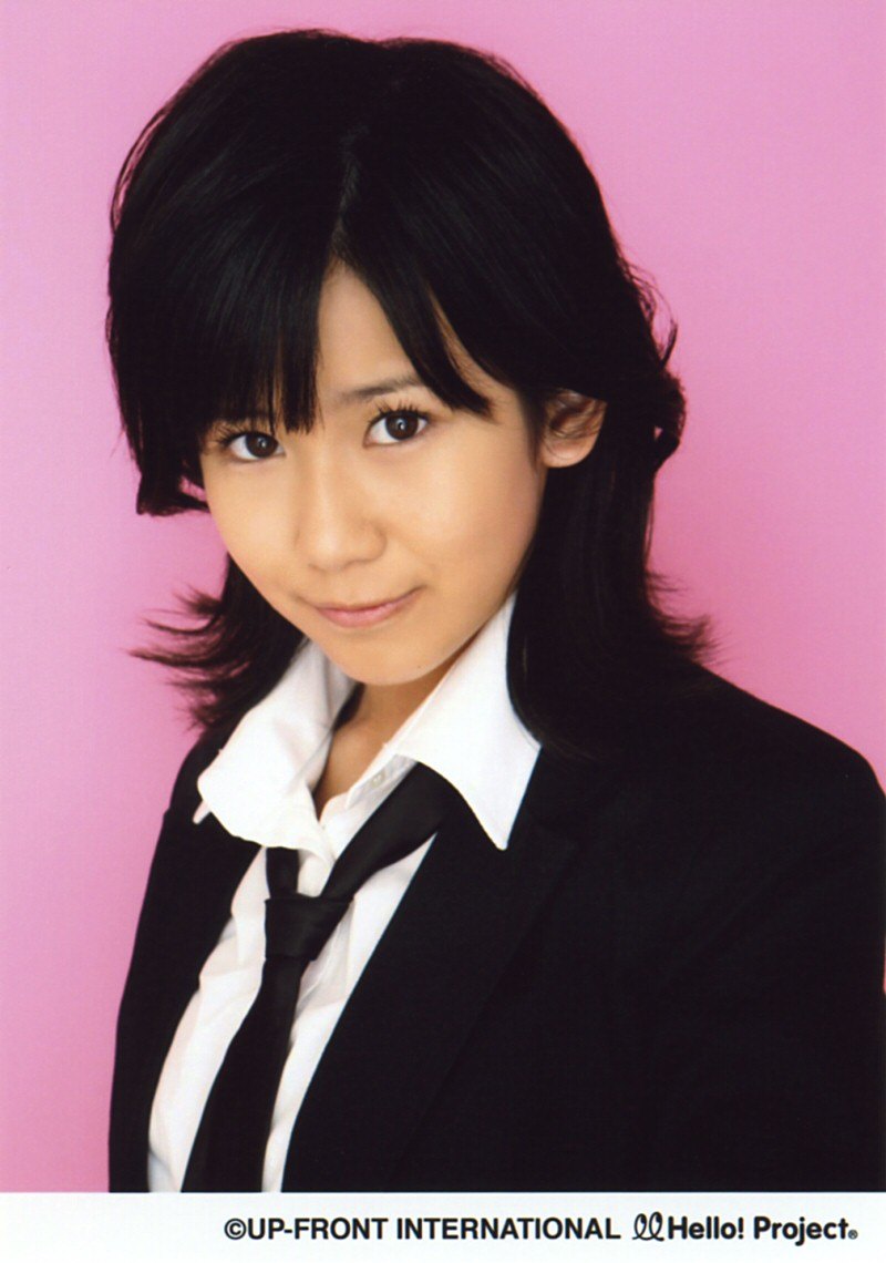 Kira's Blog: 10 Reasons why Chisa deserves a Photobook ASAP