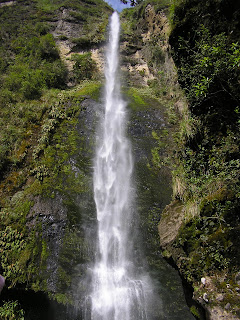 CUENCA-ECUADOR: EL CHORRO DE GIRON