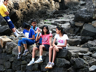 passionate trekkers: Children Trek - Jivdhan Naneghat rock climbing ...