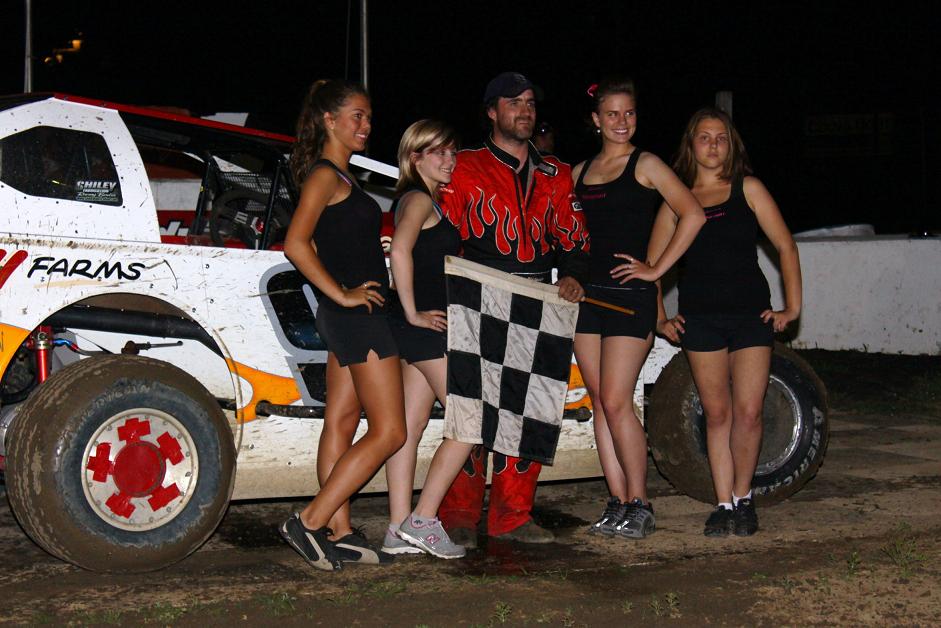 RUB RAILS & ROOSTER TAILS: 23 May 2010