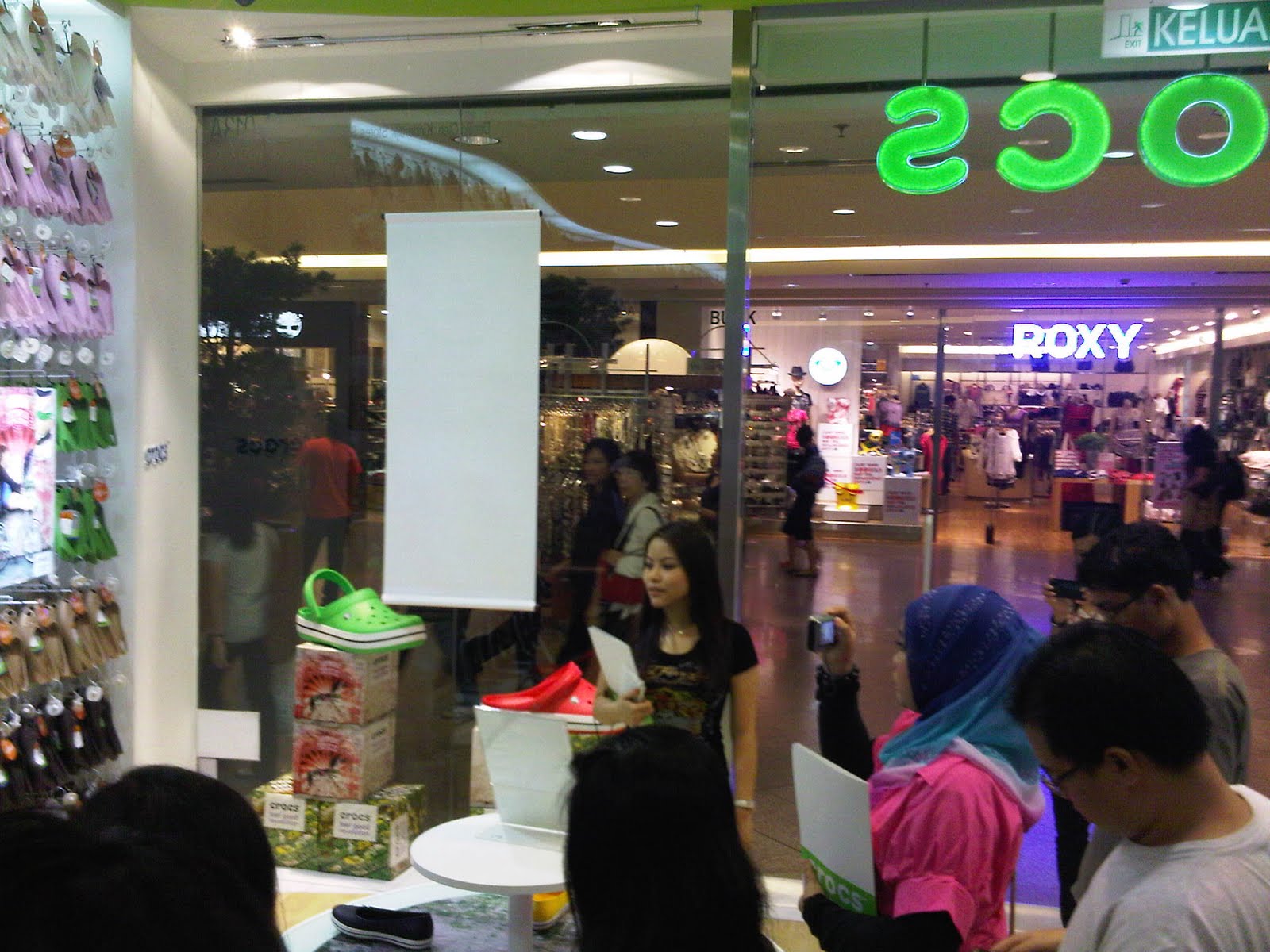 Enjoy while u can as believe in urself: Biggest Crocs Concept Store in ...