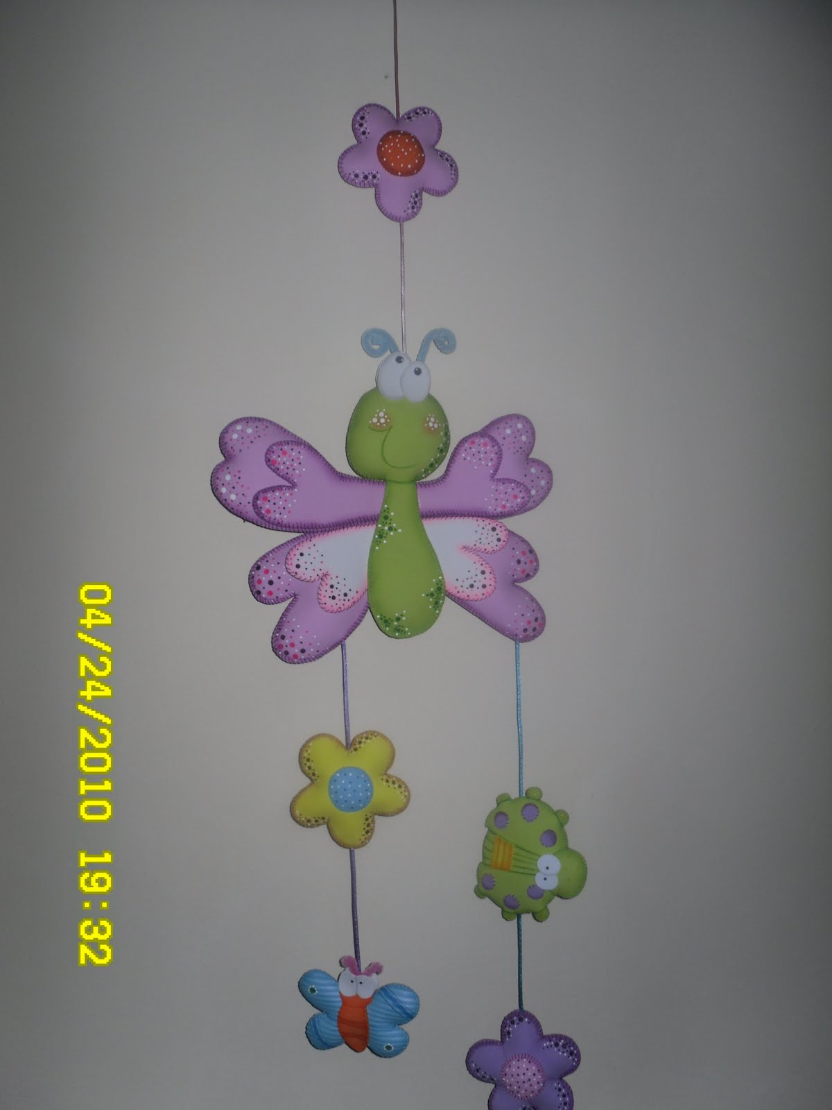 Manualidades Luciana: MOVILES PARA BEBES EN FOAMY