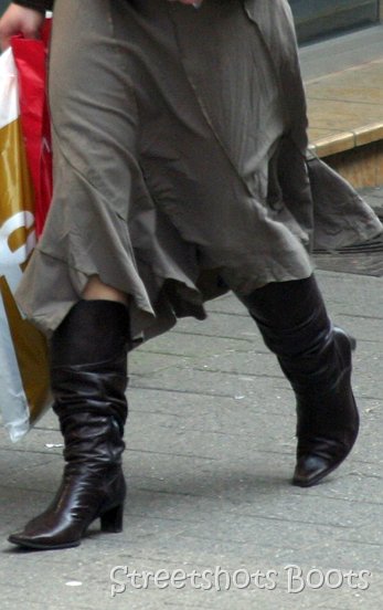 Streetshots of Boots